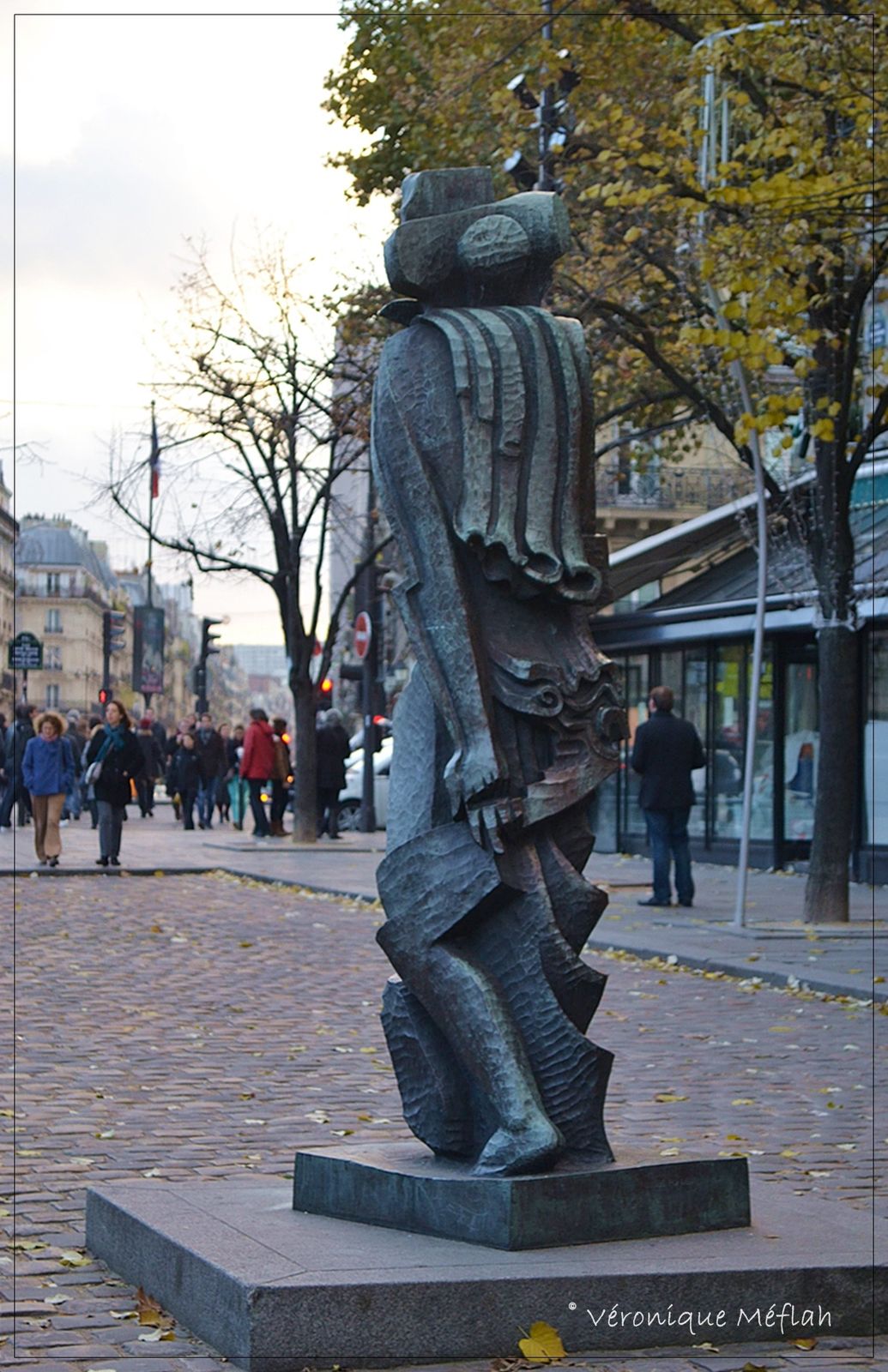 Точка, точка, запятая, Вышла рожица смешная. Ручки, ножки, огуречик ...